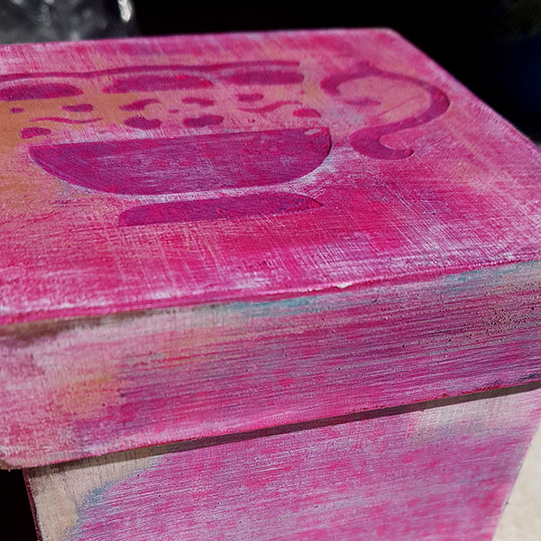 Distressed Tea Chest With Aladine – GENTLEMAN CRAFTER